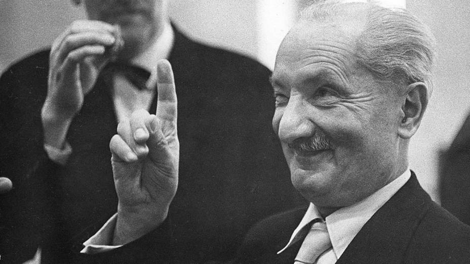 Une étrange conférence… | Un Philosophe